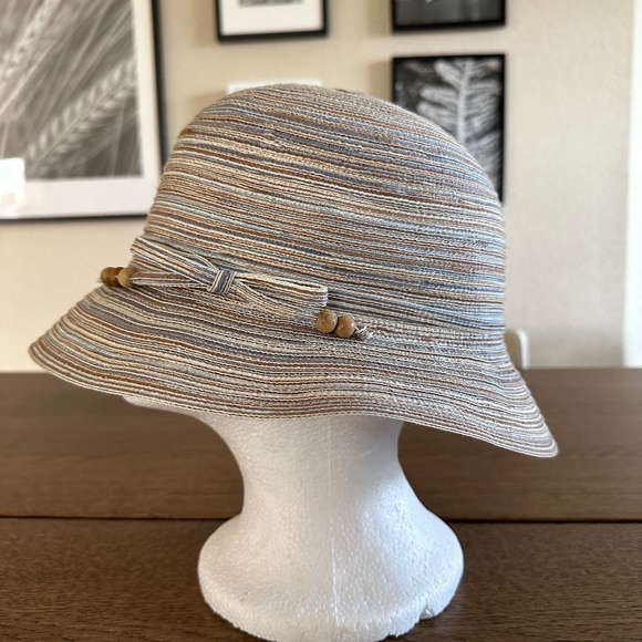 August | Accessories | August Cloche Straw Hat | Poshmark